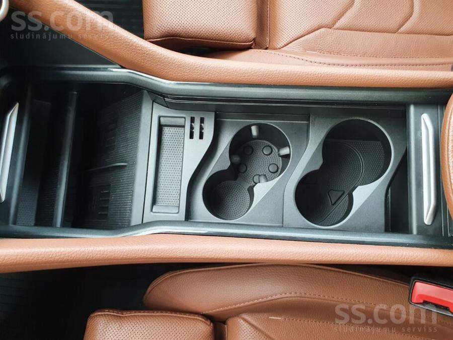 Brūns Skoda Kodiaq 2024 Rīga, ar dzinēja tilpumu 1.50 L un nobraukumu 56 tūkst. km par 33500 €, foto 32 vietnē AUTOMOTO.COM.LV