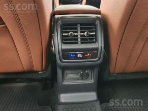 Brūns Skoda Kodiaq 2024 Rīga, ar dzinēja tilpumu 1.50 L un nobraukumu 56 tūkst. km par 33500 €, foto 33 vietnē AUTOMOTO.COM.LV
