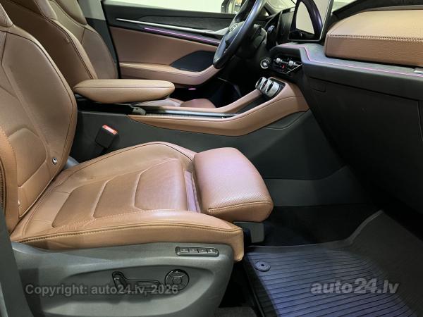 Коричневый Шкода Kodiaq 2024 в Таллин, объемом двигателя 2.00 л и пробегом 71 тыс. км за 36500 €, фото 8 на AUTOMOTO.COM.LV