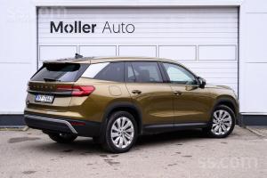 Brown Skoda Kodiaq 2024 in Riga, with an engine capacity of 2.00 L and mileage of 52 thousand km for 34950 €, photo 4 on AUTOMOTO.COM.LV