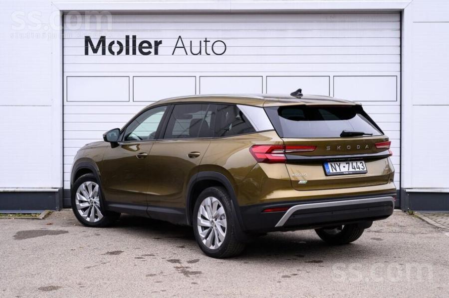 Brown Skoda Kodiaq 2024 in Riga, with an engine capacity of 2.00 L and mileage of 52 thousand km for 34950 €, photo 5 on AUTOMOTO.COM.LV