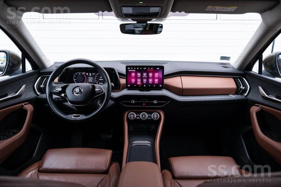 Brown Skoda Kodiaq 2024 in Riga, with an engine capacity of 2.00 L and mileage of 52 thousand km for 34950 €, photo 9 on AUTOMOTO.COM.LV
