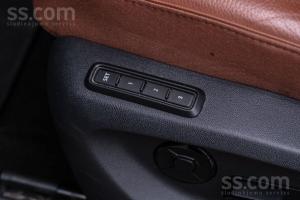Brown Skoda Kodiaq 2024 in Riga, with an engine capacity of 2.00 L and mileage of 52 thousand km for 34950 €, photo 25 on AUTOMOTO.COM.LV