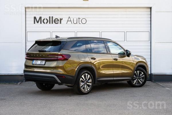 Brūns Skoda Kodiaq 2025 Rīga, ar dzinēja tilpumu 1.50 L un nobraukumu 24 tūkst. km par 34950 €, foto 3 vietnē AUTOMOTO.COM.LV