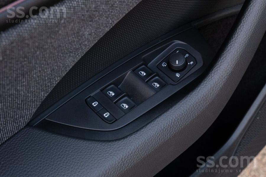Brūns Skoda Kodiaq 2025 Rīga, ar dzinēja tilpumu 1.50 L un nobraukumu 24 tūkst. km par 34950 €, foto 22 vietnē AUTOMOTO.COM.LV