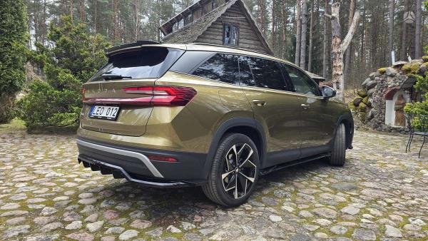 Brūns Skoda Kodiaq 2025 Viļņa, ar dzinēja tilpumu 1.50 L un nobraukumu 32 tūkst. km par 34500 €, foto 10 vietnē AUTOMOTO.COM.LV