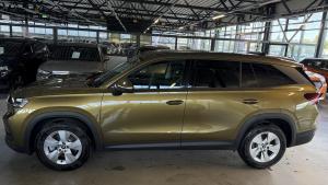 Коричневый Шкода Kodiaq 2025 в Рига, объемом двигателя 2.00 л и пробегом 12 тыс. км за 39900 €, фото  на AUTOMOTO.COM.LV