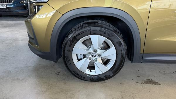 Brūns Skoda Kodiaq 2025 Rīga, ar dzinēja tilpumu 2.00 L un nobraukumu 12 tūkst. km par 39900 €, foto 8 vietnē AUTOMOTO.COM.LV