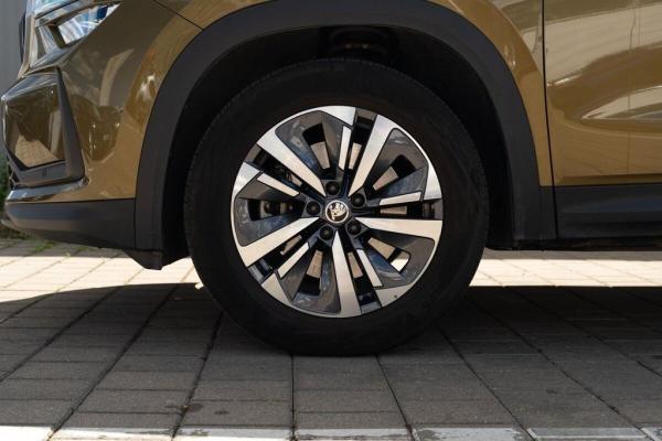Brown Skoda Kodiaq 2026 in Vilnius, with an engine capacity of 1.50 L and mileage of 37 thousand km for 34900 €, photo 3 on AUTOMOTO.COM.LV