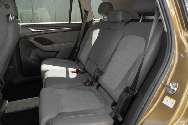 Brown Skoda Kodiaq 2026 in Vilnius, with an engine capacity of 1.50 L and mileage of 37 thousand km for 34900 €, photo 9 on AUTOMOTO.COM.LV