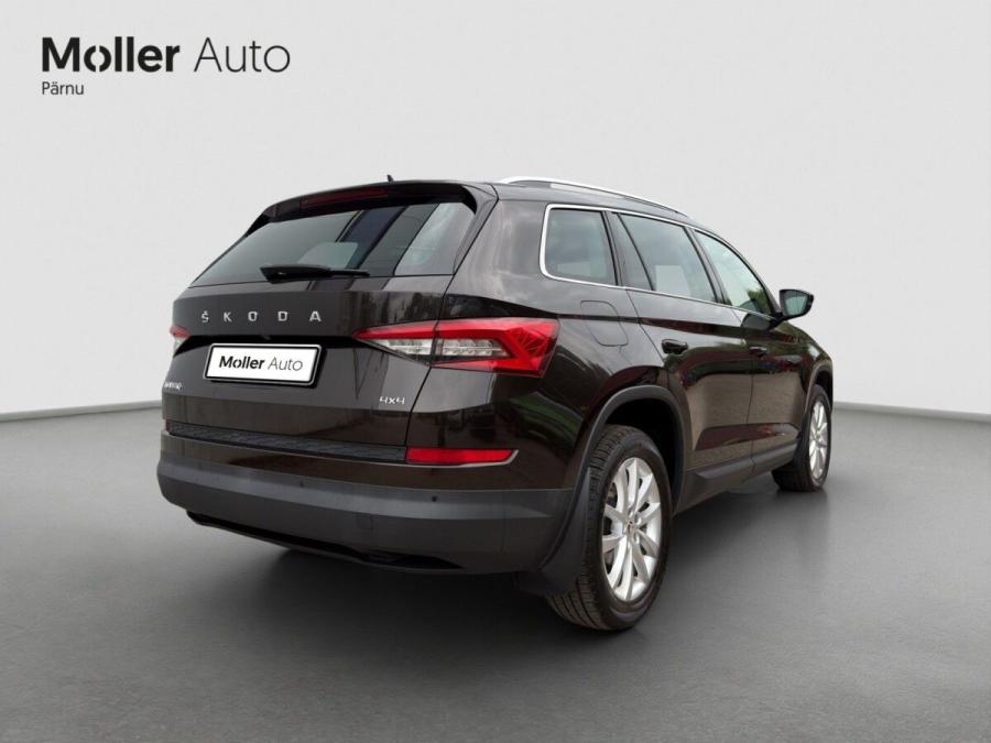 Brūns Skoda Kodiaq 2019 Pērnava, ar dzinēja tilpumu 2.00 L un nobraukumu 78 tūkst. km par 27700 €, foto 3 vietnē AUTOMOTO.COM.LV