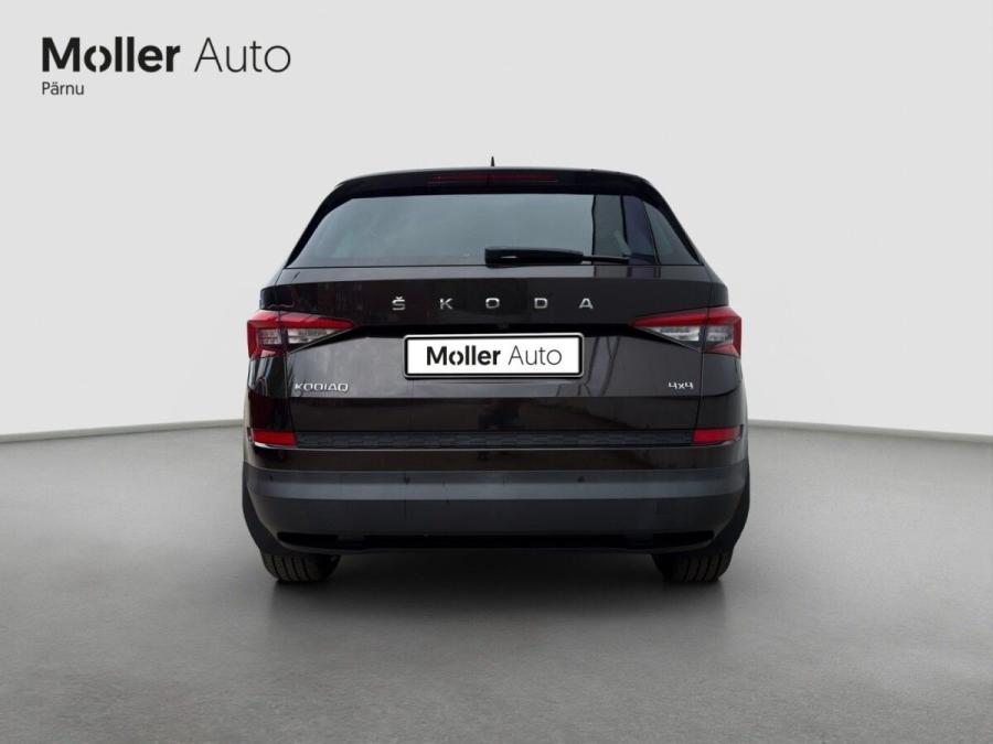 Brūns Skoda Kodiaq 2019 Pērnava, ar dzinēja tilpumu 2.00 L un nobraukumu 78 tūkst. km par 27700 €, foto 5 vietnē AUTOMOTO.COM.LV