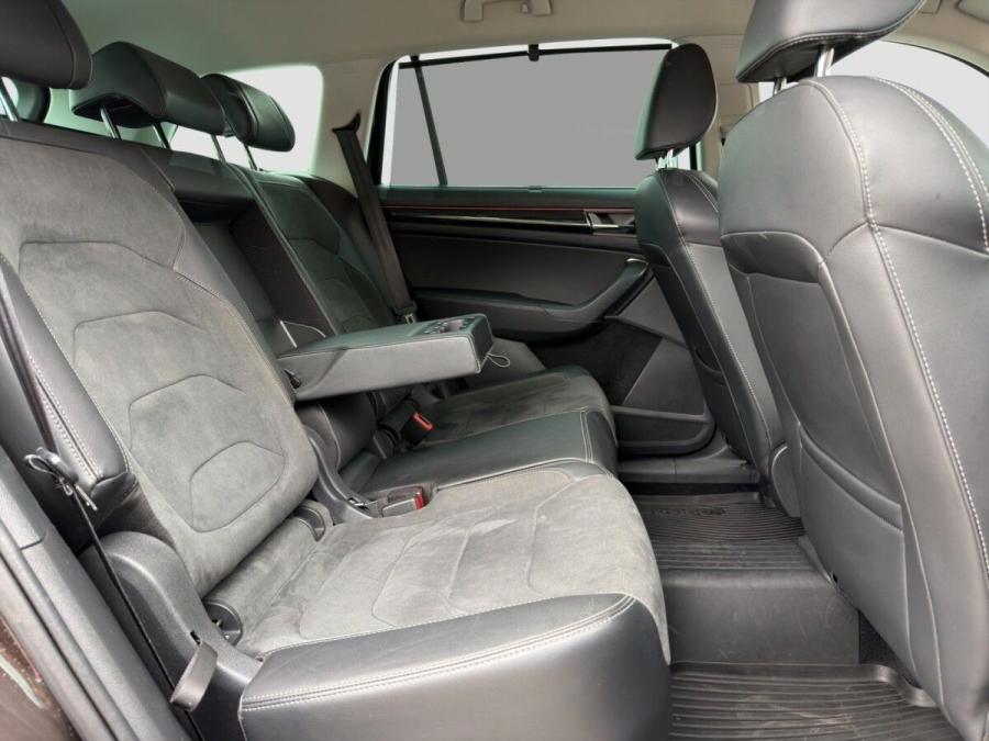 Brūns Skoda Kodiaq 2019 Pērnava, ar dzinēja tilpumu 2.00 L un nobraukumu 78 tūkst. km par 27700 €, foto 8 vietnē AUTOMOTO.COM.LV
