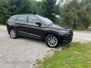 Brūns Skoda Kodiaq 2017 Narva, ar dzinēja tilpumu 1.40 L un nobraukumu 158 tūkst. km par 16500 €, foto 3 vietnē AUTOMOTO.COM.LV