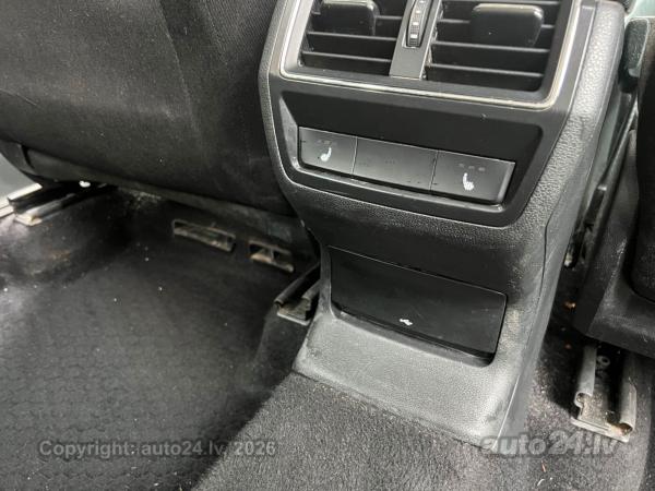 Brown Skoda Kodiaq 2017 in Narva, with an engine capacity of 1.40 L and mileage of 158 thousand km for 16500 €, photo 7 on AUTOMOTO.COM.LV