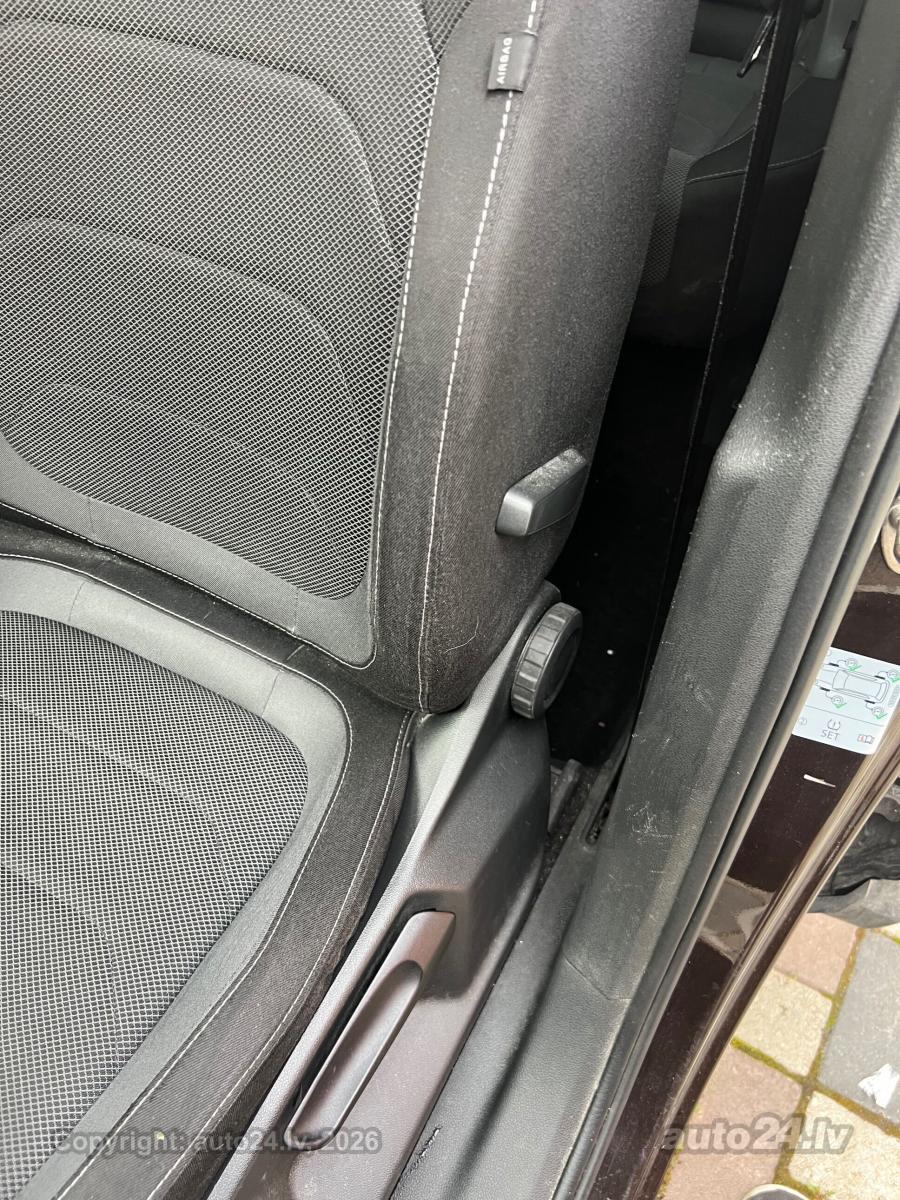 Brūns Skoda Kodiaq 2017 Narva, ar dzinēja tilpumu 1.40 L un nobraukumu 158 tūkst. km par 16500 €, foto 10 vietnē AUTOMOTO.COM.LV