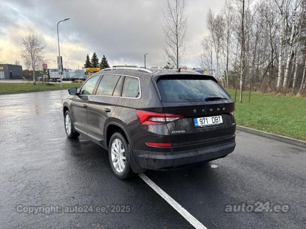 Brūns Skoda Kodiaq 2019 Kuresāre, ar dzinēja tilpumu 2.00 L un nobraukumu 67 tūkst. km par 27000 €, foto 3 vietnē AUTOMOTO.COM.LV