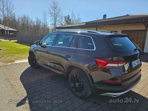 Brūns Skoda Kodiaq 2019 Tallina, ar dzinēja tilpumu 2.00 L un nobraukumu 77 tūkst. km par 25000 €, foto 4 vietnē AUTOMOTO.COM.LV