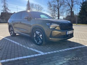 Brūns Skoda Kodiaq 2025 Rapla, ar dzinēja tilpumu 1.50 L un nobraukumu 50 tūkst. km par 42900 €, foto 2 vietnē AUTOMOTO.COM.LV