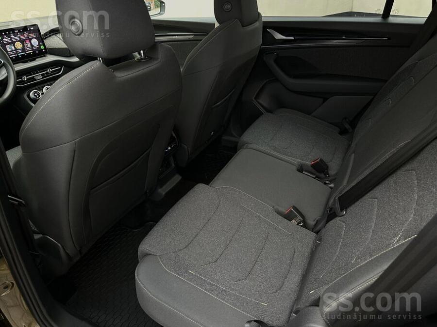 Brūns Skoda Kodiaq 2026 Rīga, ar dzinēja tilpumu 1.50 L un nobraukumu 9 tūkst. km par 35950 €, foto 20 vietnē AUTOMOTO.COM.LV