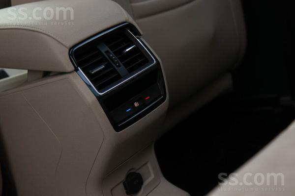 Skoda Kodiaq 2017 in Riga, with an engine capacity of 2.00 L and mileage of 184 thousand km for 18950 €, photo 5 on AUTOMOTO.COM.LV