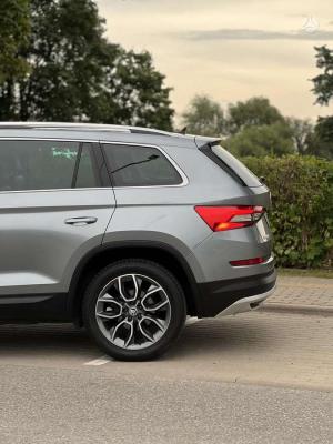 Skoda Kodiaq 2018 in Ukmerge, with an engine capacity of 1.97 L and mileage of 250 thousand km for 15650 €, photo 12 on AUTOMOTO.COM.LV