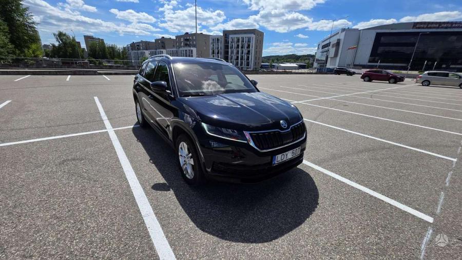 Skoda Kodiaq 2019 in Vilnius, with an engine capacity of 1.98 L and mileage of 75 thousand km for 28200 €, photo 1 on AUTOMOTO.COM.LV