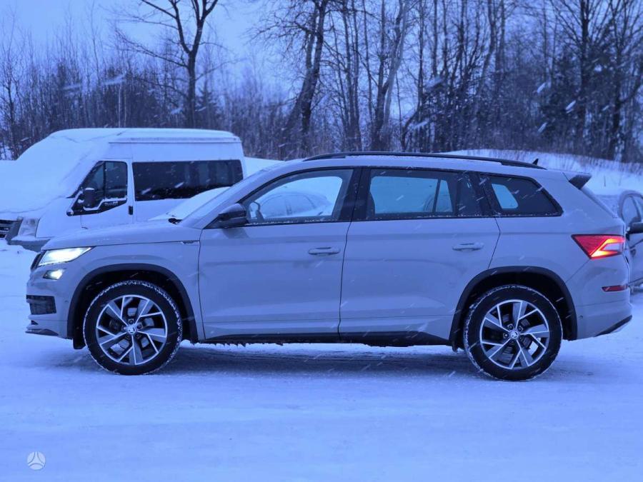 Skoda Kodiaq 2021 in Vilnius, with an engine capacity of 1.50 L and mileage of 170 thousand km for 20499 €, photo 1 on AUTOMOTO.COM.LV
