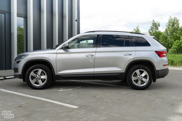 Skoda Kodiaq 2021 in Vilnius, with an engine capacity of 2.00 L and mileage of 136 thousand km for 26000 €, photo 2 on AUTOMOTO.COM.LV