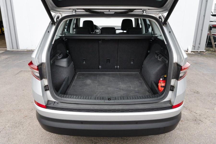 Skoda Kodiaq 2022 Rīga, ar dzinēja tilpumu 1.50 L un nobraukumu 50 tūkst. km par 24850 €, foto 23 vietnē AUTOMOTO.COM.LV