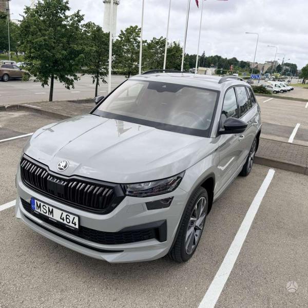 Шкода Kodiaq 2023 в Клайпеда, объемом двигателя 1.98 л и пробегом 28 тыс. км за 39500 €, фото 1 на AUTOMOTO.COM.LV