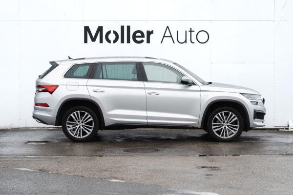 Шкода Kodiaq 2023 в Рига на AUTOMOTO.COM.LV Шкода Kodiaq 2023 в Рига, объемом двигателя 2.00 л и пробегом 134 тыс. км за 30500 €, фото 6 на AUTOMOTO.COM.LV