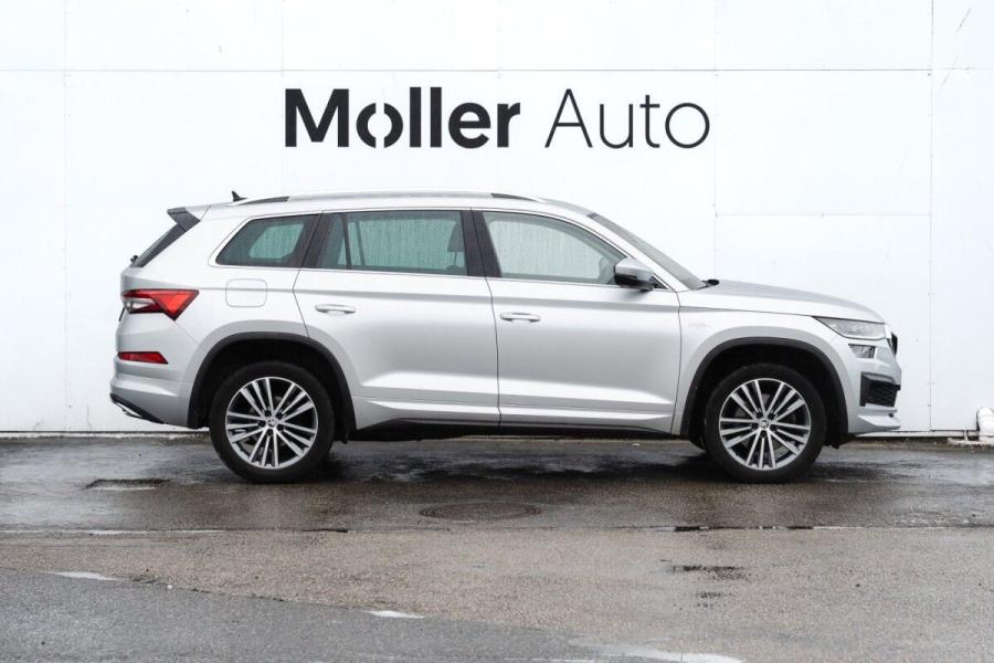 Skoda Kodiaq 2023 in Riga, with an engine capacity of 2.00 L and mileage of 134 thousand km for 30500 €, photo 6 on AUTOMOTO.COM.LV