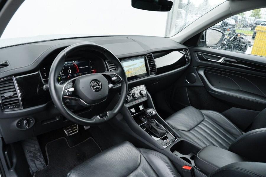 Skoda Kodiaq 2023 in Riga, with an engine capacity of 2.00 L and mileage of 134 thousand km for 30500 €, photo 31 on AUTOMOTO.COM.LV