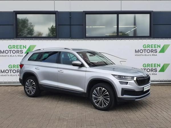 Skoda Kodiaq 2023 in Tukums on AUTOMOTO.COM.LV Skoda Kodiaq 2023 in Tukums, with an engine capacity of 2.00 L and mileage of 80 thousand km for 30900 β¬, photo 5 on AUTOMOTO.COM.LV