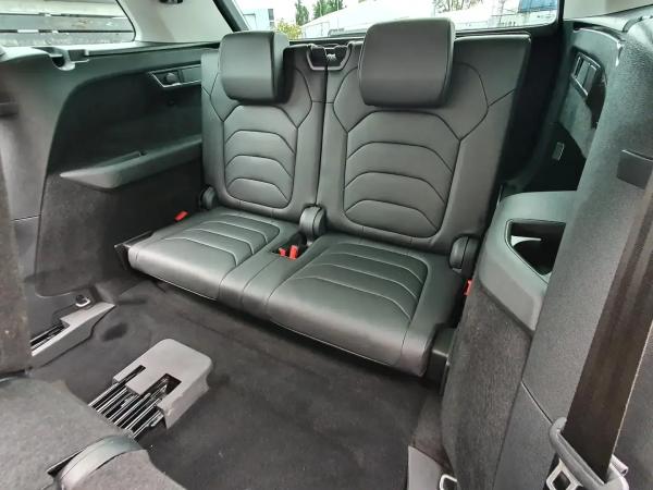 Skoda Kodiaq 2023 in Tukums on AUTOMOTO.COM.LV Skoda Kodiaq 2023 in Tukums, with an engine capacity of 2.00 L and mileage of 80 thousand km for 30900 β¬, photo 9 on AUTOMOTO.COM.LV