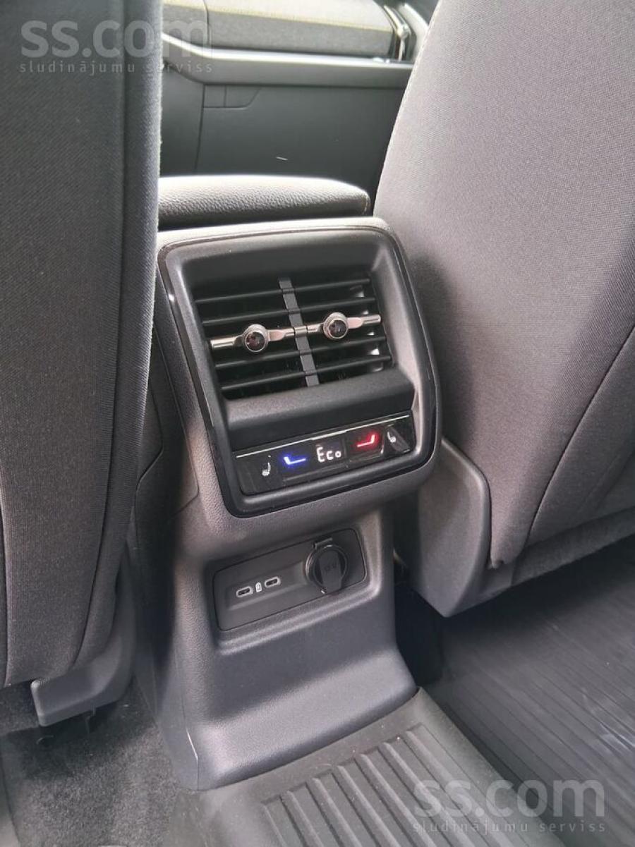 Skoda Kodiaq 2026 Rīga, ar dzinēja tilpumu 1.50 L un nobraukumu 3 tūkst. km par 40500 €, foto 24 vietnē AUTOMOTO.COM.LV