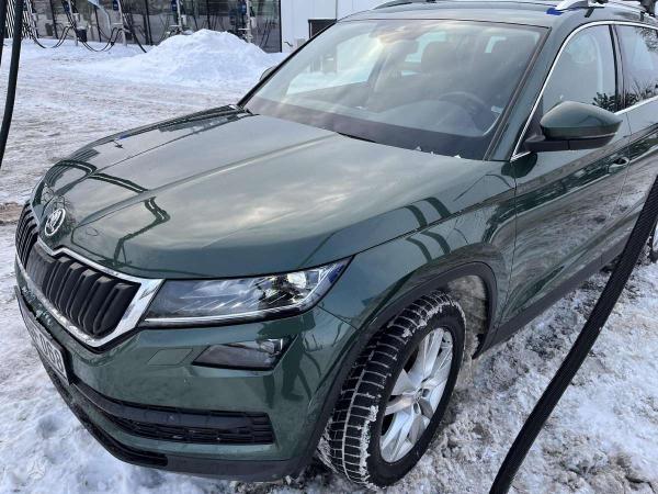 Green Skoda Kodiaq 2019 in Vilnius, with an engine capacity of 2.00 L and mileage of 194 thousand km for 18000 €, photo 1 on AUTOMOTO.COM.LV