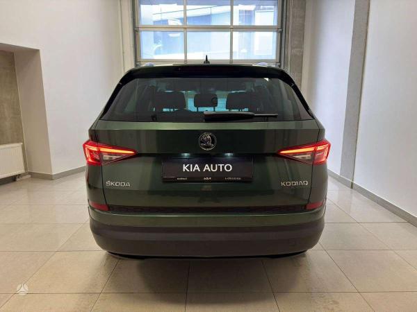 Green Skoda Kodiaq 2019 in Vilnius, with an engine capacity of 2.00 L and mileage of 194 thousand km for 20900 €, photo 4 on AUTOMOTO.COM.LV