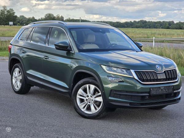 Green Skoda Kodiaq 2020 in Jonava, with an engine capacity of 2.00 L and mileage of 274 thousand km for 21900 €, photo 1 on AUTOMOTO.COM.LV