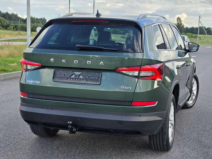Green Skoda Kodiaq 2020 in Jonava, with an engine capacity of 2.00 L and mileage of 274 thousand km for 21900 €, photo 5 on AUTOMOTO.COM.LV