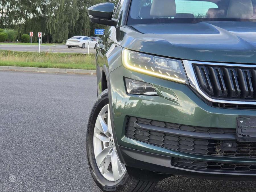Green Skoda Kodiaq 2020 in Jonava, with an engine capacity of 2.00 L and mileage of 274 thousand km for 21900 €, photo 13 on AUTOMOTO.COM.LV