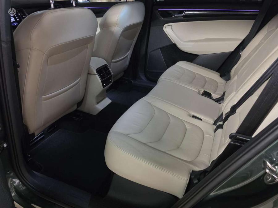 Green Skoda Kodiaq 2020 in Jonava, with an engine capacity of 2.00 L and mileage of 274 thousand km for 21900 €, photo 23 on AUTOMOTO.COM.LV