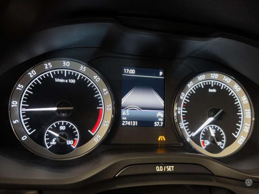 Green Skoda Kodiaq 2020 in Jonava, with an engine capacity of 2.00 L and mileage of 274 thousand km for 21900 €, photo 30 on AUTOMOTO.COM.LV