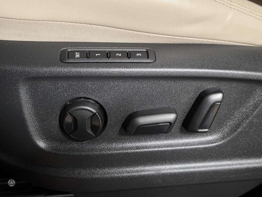 Green Skoda Kodiaq 2020 in Jonava, with an engine capacity of 2.00 L and mileage of 274 thousand km for 21900 €, photo 34 on AUTOMOTO.COM.LV