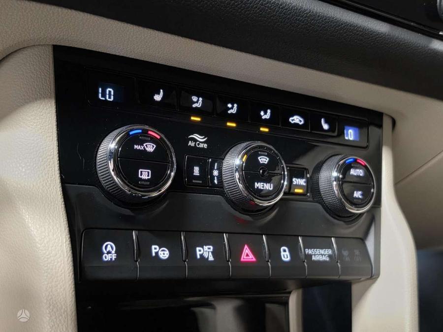 Green Skoda Kodiaq 2020 in Jonava, with an engine capacity of 2.00 L and mileage of 274 thousand km for 21900 €, photo 35 on AUTOMOTO.COM.LV