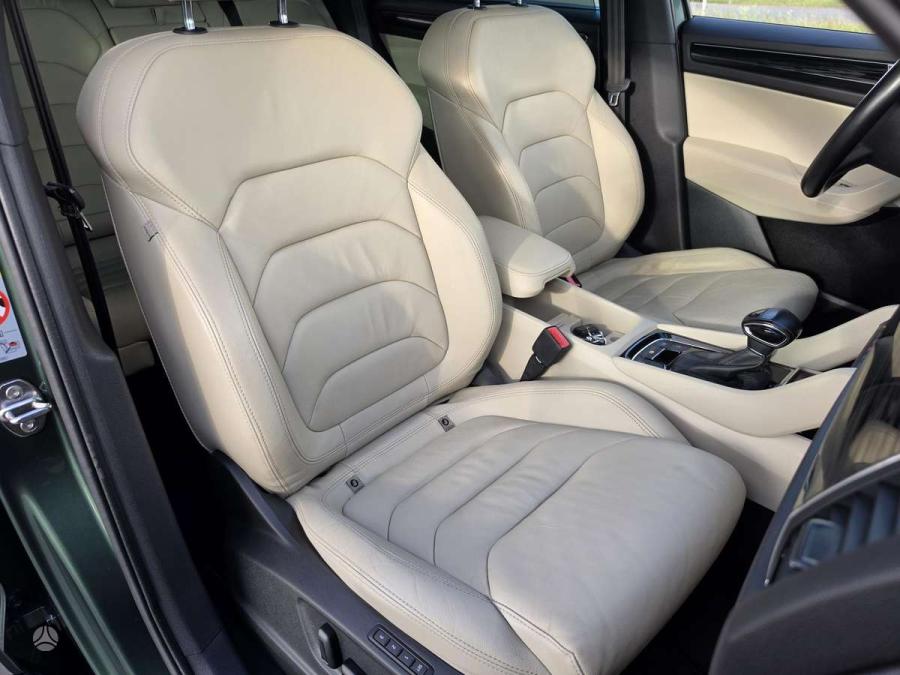 Green Skoda Kodiaq 2020 in Jonava, with an engine capacity of 2.00 L and mileage of 274 thousand km for 21900 €, photo 43 on AUTOMOTO.COM.LV