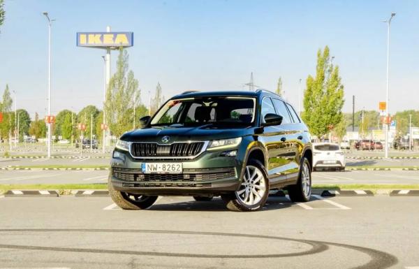 Green Skoda Kodiaq 2020 in Riga, with an engine capacity of 2.00 L and mileage of 279 thousand km for 16890 €, photo 1 on AUTOMOTO.COM.LV