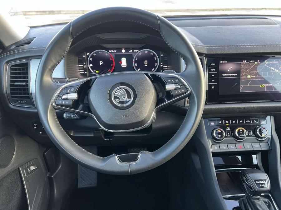 Green Skoda Kodiaq 2022 in Telschi, with an engine capacity of 1.97 L and mileage of 154 thousand km for 21850 €, photo 11 on AUTOMOTO.COM.LV