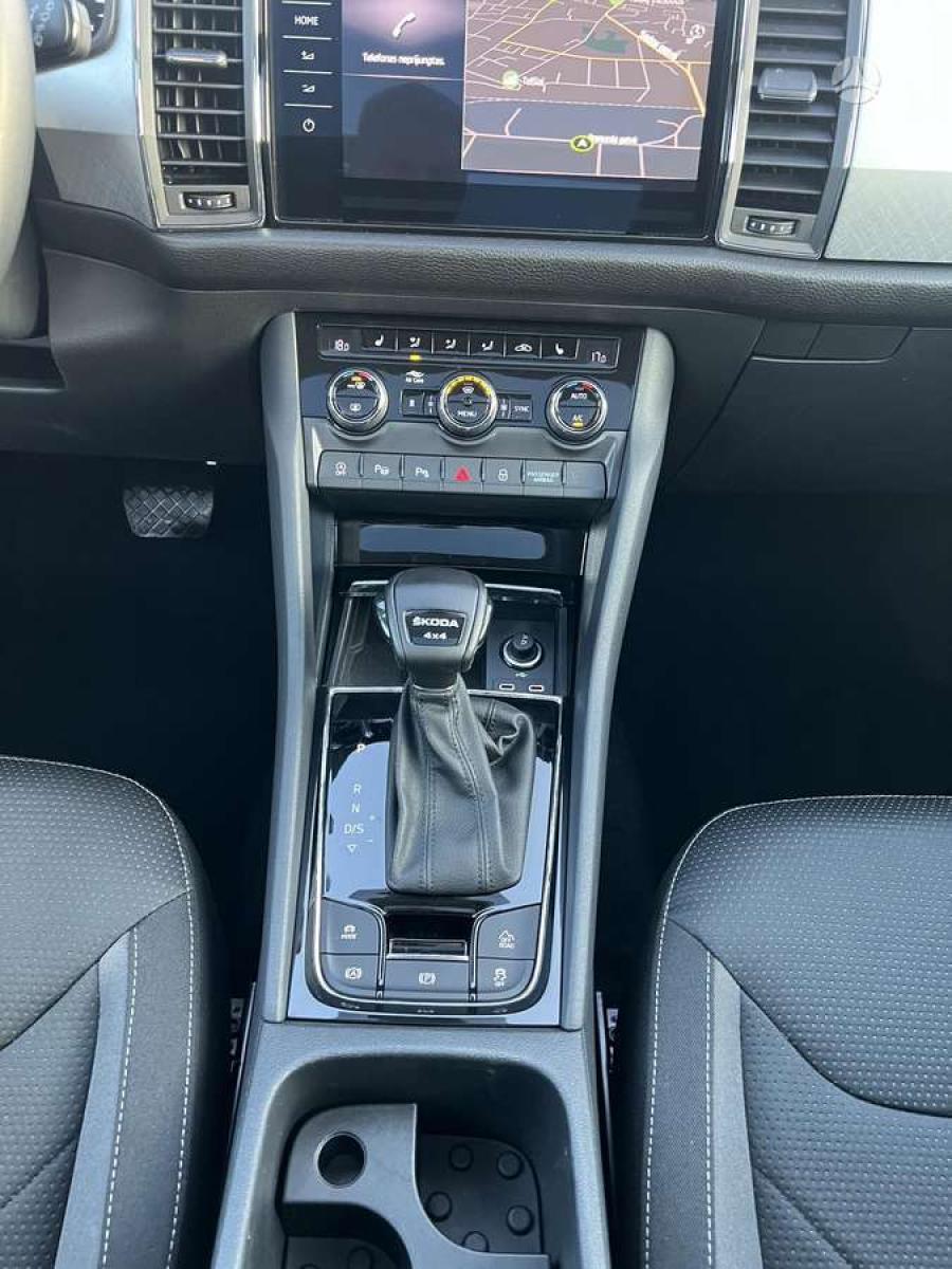 Green Skoda Kodiaq 2022 in Telschi, with an engine capacity of 1.97 L and mileage of 154 thousand km for 21850 €, photo 12 on AUTOMOTO.COM.LV